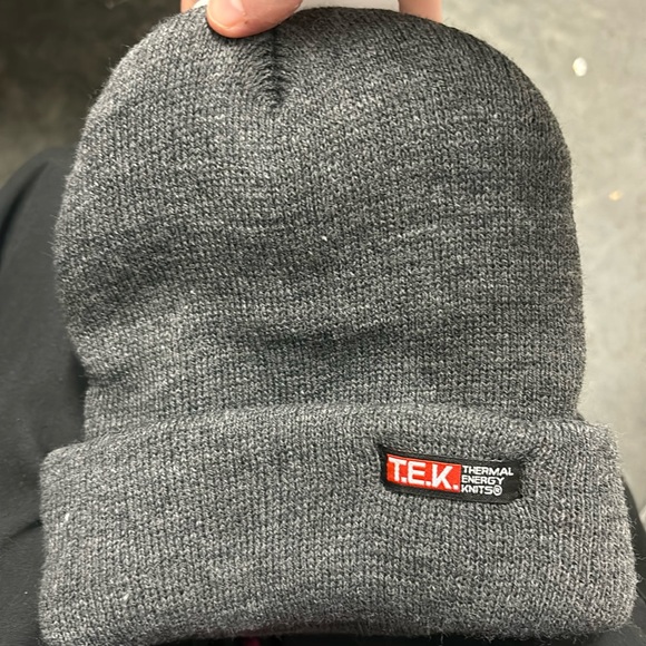 t.e.k | Accessories | Thermal Energy Knits Beanie | Poshmark